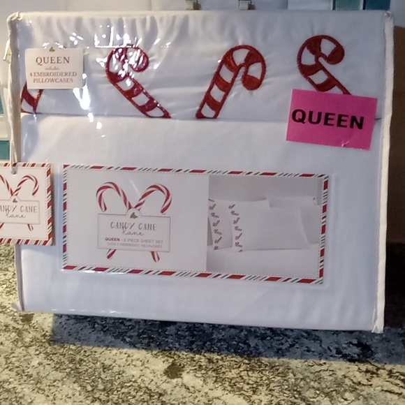 Candy Cane Lane | Bedding | Christmas 6 Piece Holiday Sheet Set Queen ...